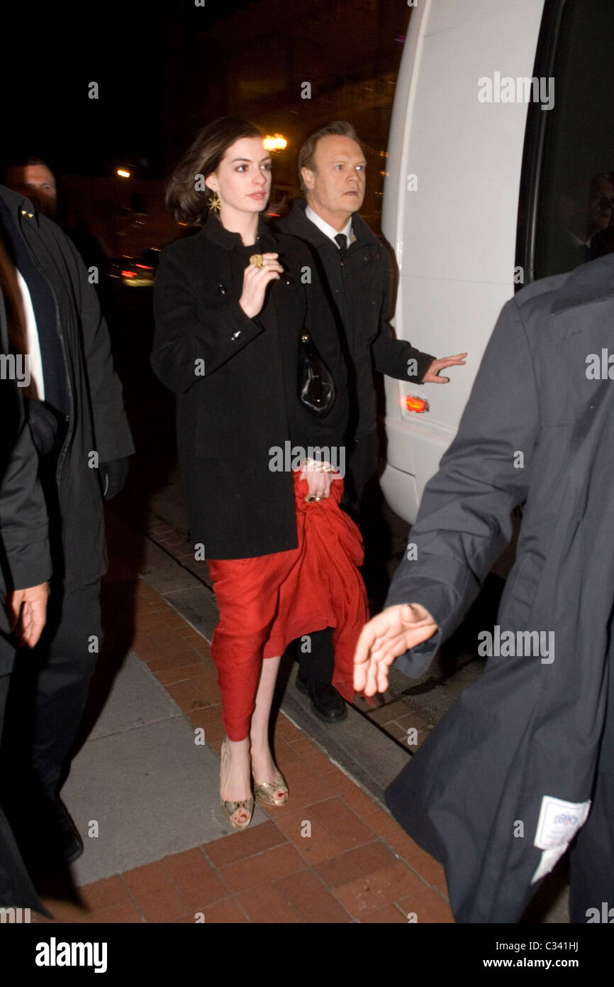 Anne Hathaway The Creative Coalition 2009 Inaugural Ball held at Sidney ...