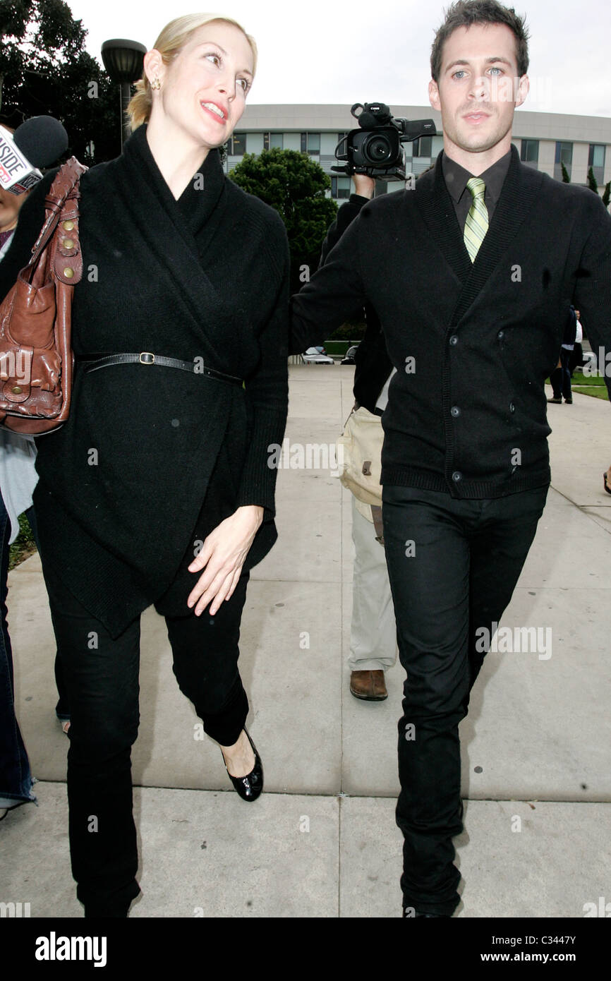 Gossip Girl' star Kelly Rutherford returns to Santa Monica Superior ...