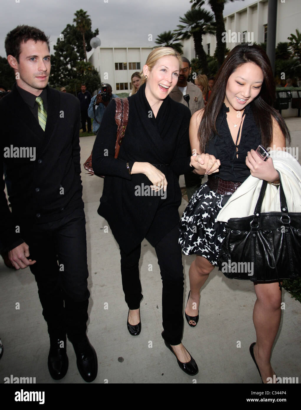 Gossip Girl' star Kelly Rutherford returns to Santa Monica Superior ...