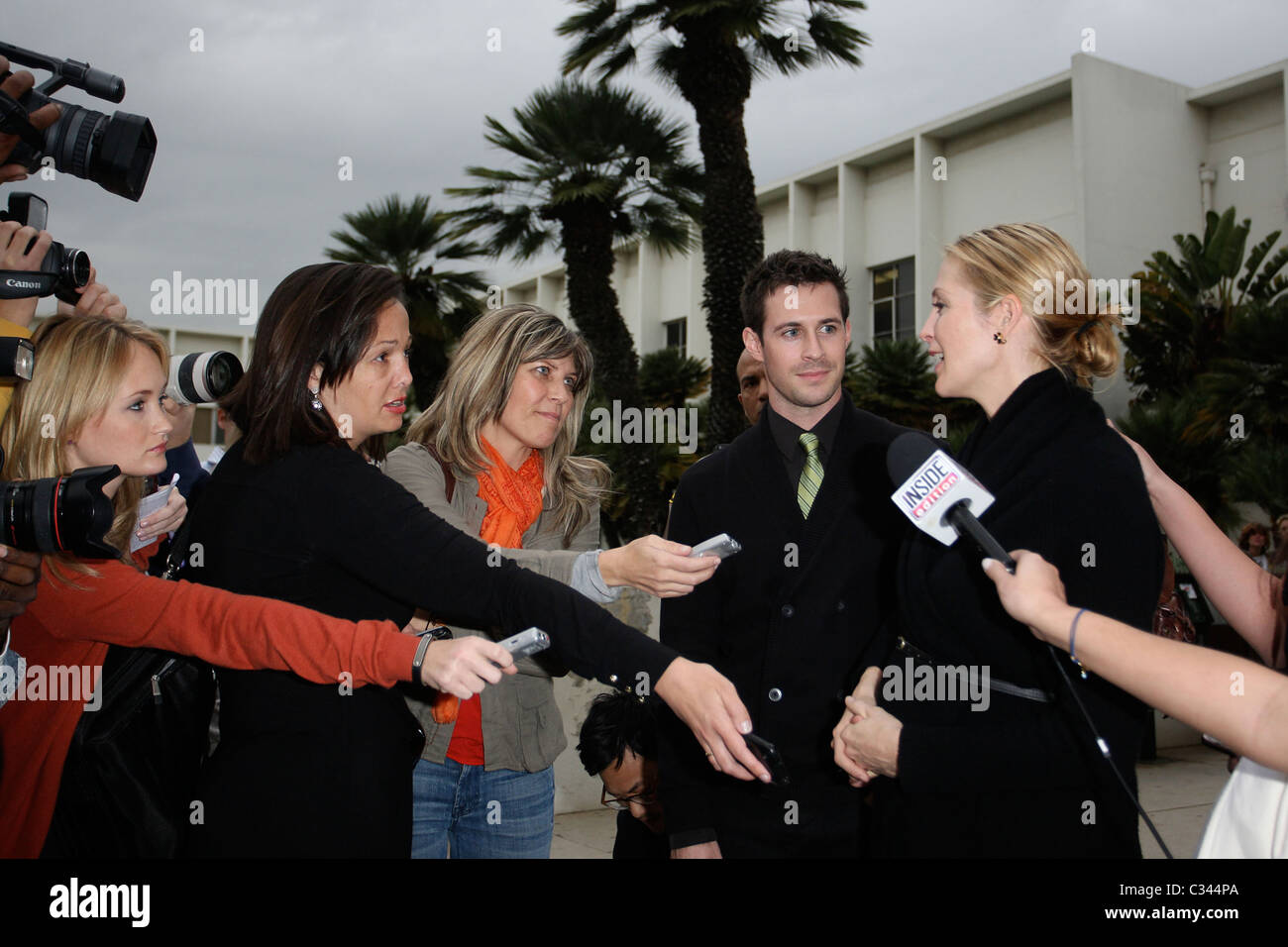 Gossip Girl' star Kelly Rutherford returns to Santa Monica Superior ...