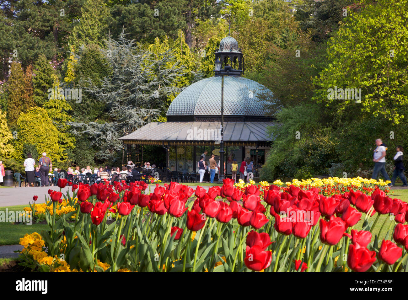 Magnesia well harrogate hi-res stock photography and images - Alamy