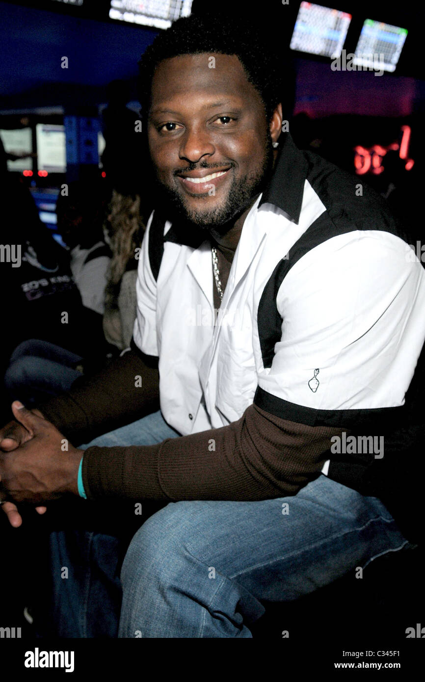 Chad Johnson 4th Annual 'Zo's King Pin Classic at Lucky Strike Lanes ...