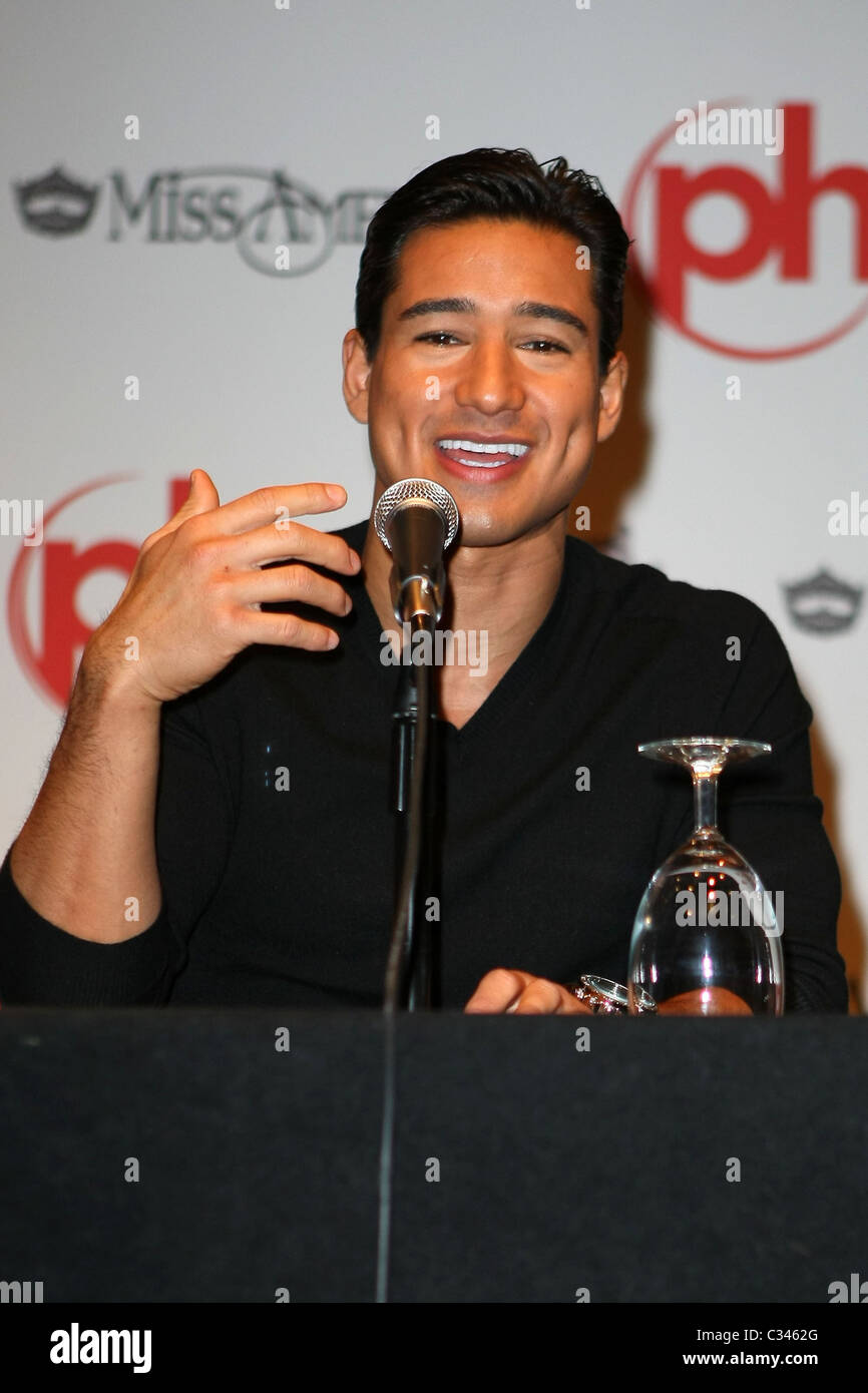 Mario Lopez, host of the Miss America Pageant 2009 holds a press ...