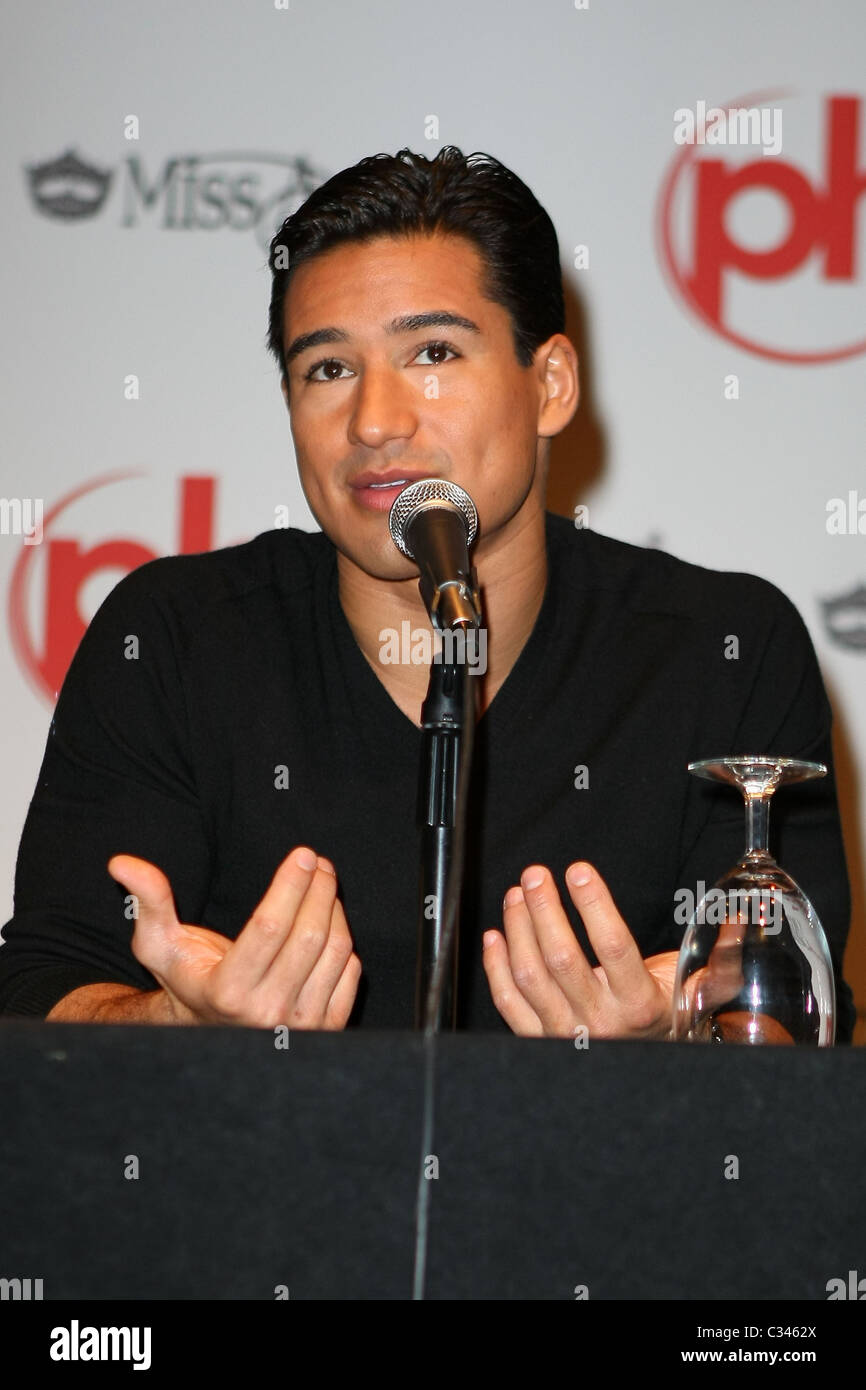 Mario Lopez, host of the Miss America Pageant 2009 holds a press ...
