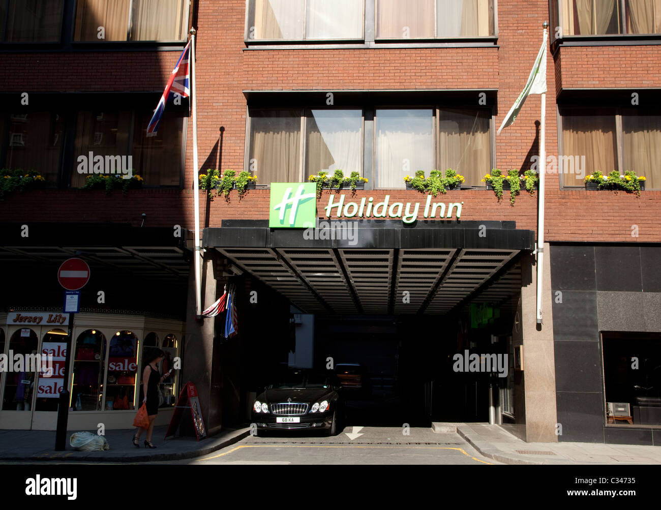 Holiday Inn, Mayfair, London Stock Photo - Alamy