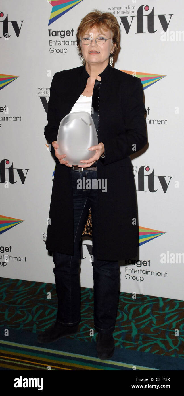 Julie Walters with her award for Lifetime Achievement Target Women in ...