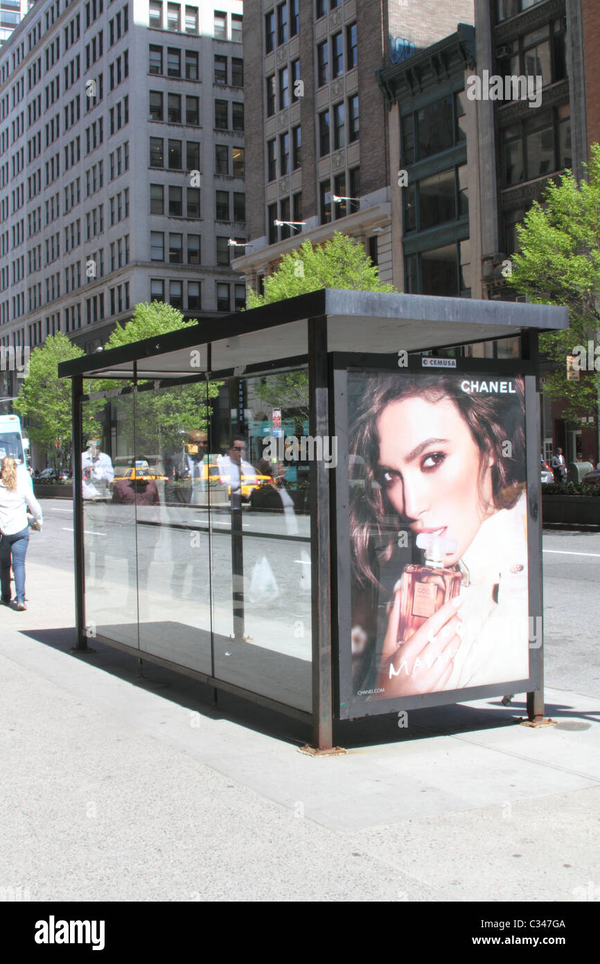 Bus_stop hi-res stock photography and images - Alamy