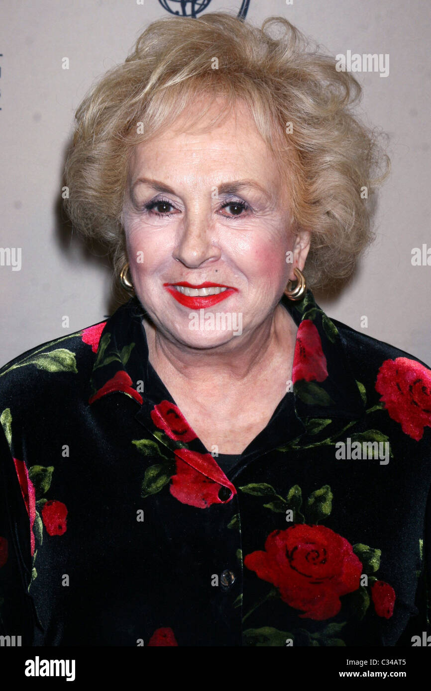 Doris Roberts Academy Of Television Arts And Sciences' Hall Of Fame ...