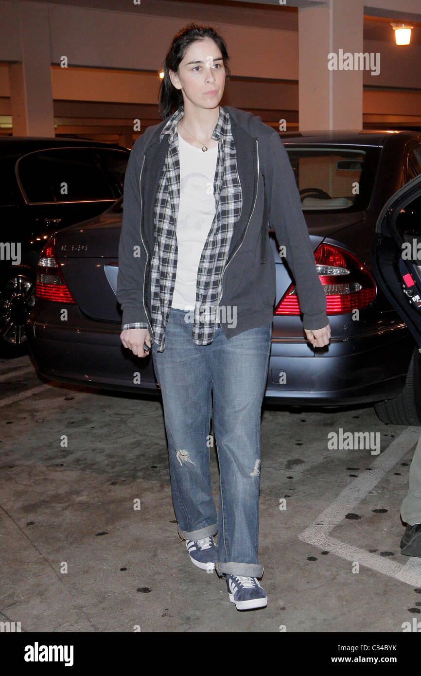 Sarah Silverman, her mother, and adopted brother arrive at LAX airport ...