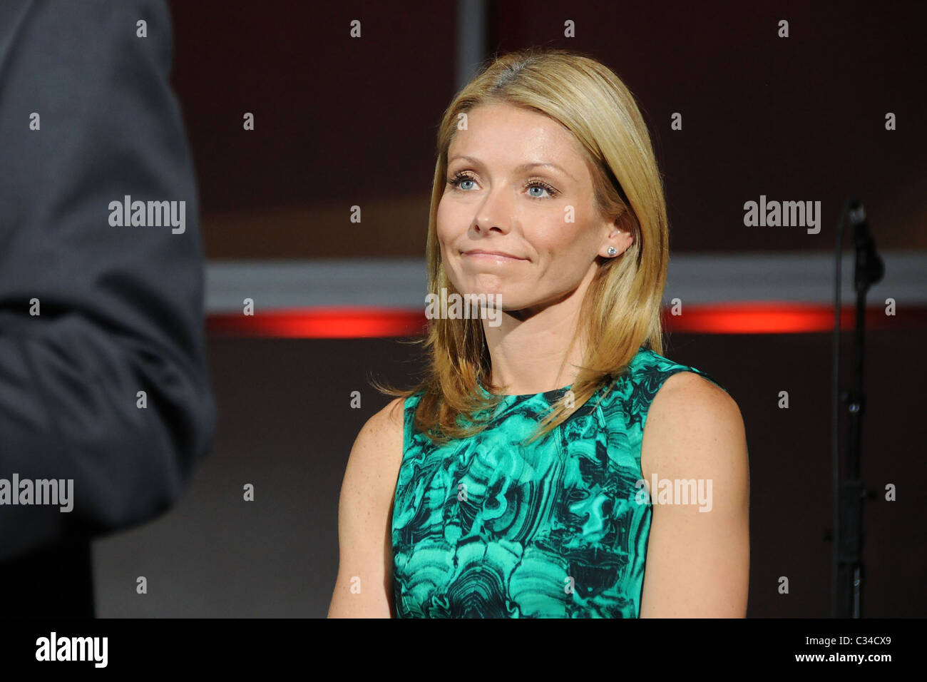 Kelly Ripa Dedication of Ripa Family Care Center at Cooper University ...