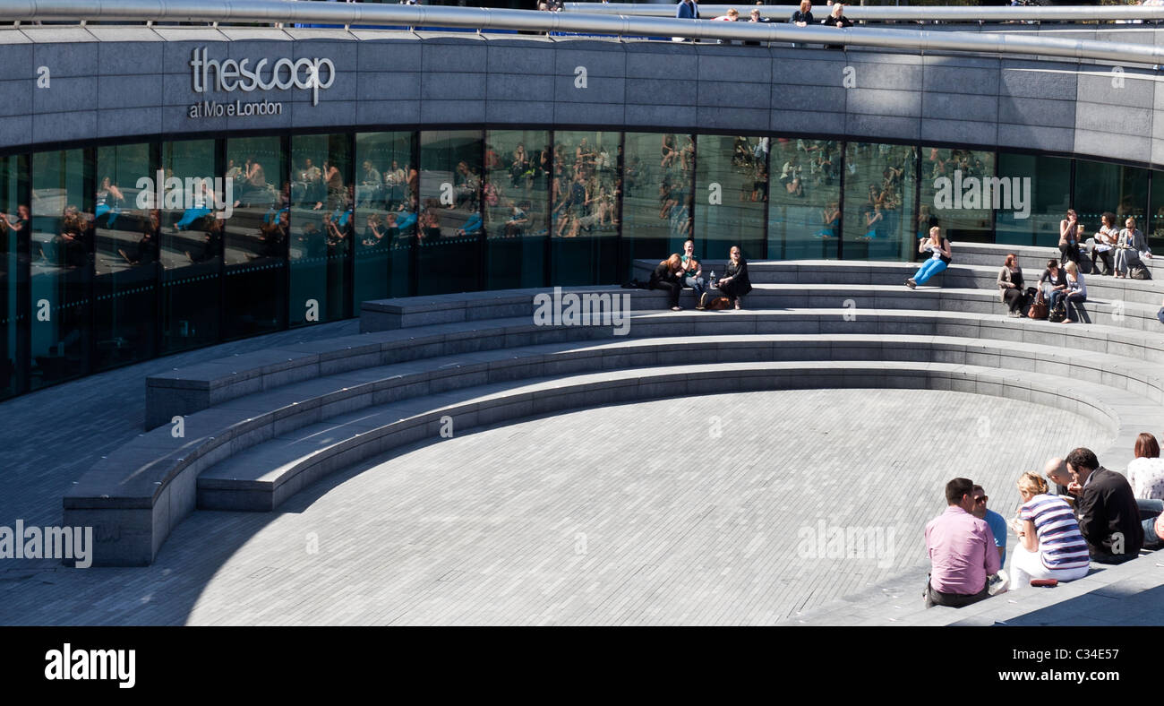 The Scoop, an outdoor amphitheatre near Tower Bridge, London Stock ...