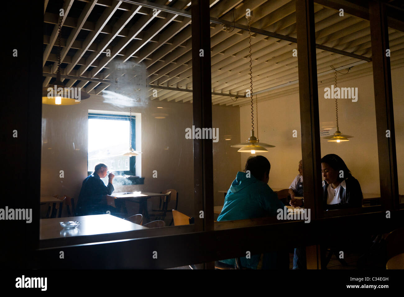 Smoking restaurant inside hi-res stock photography and images - Alamy