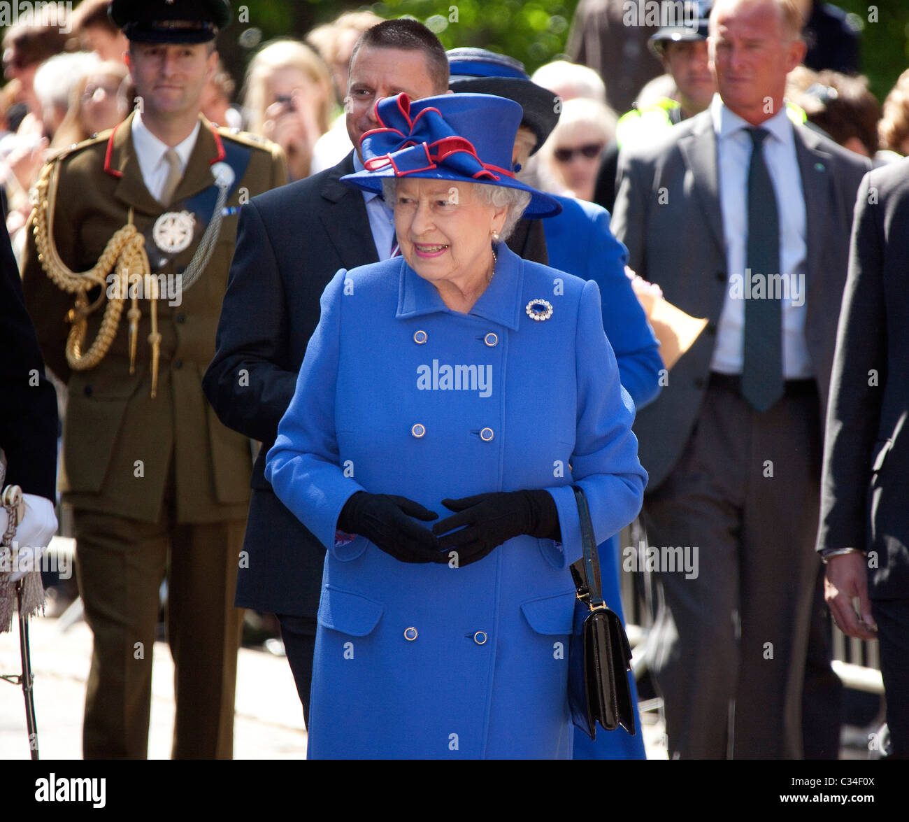 Britain's Queen Elizabeth in Cambridge on her way to St John's College ...