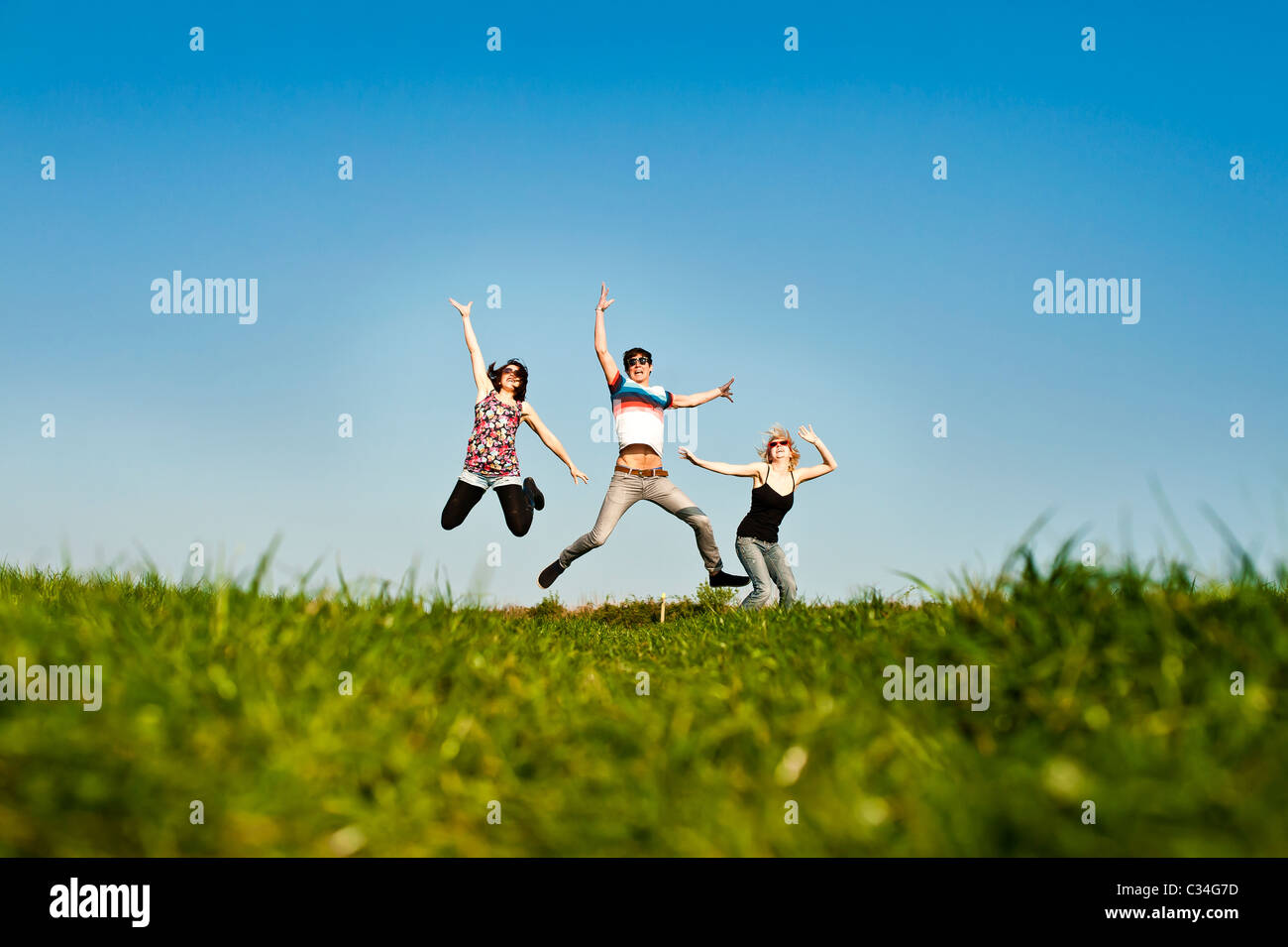 Jump distance hi-res stock photography and images - Alamy