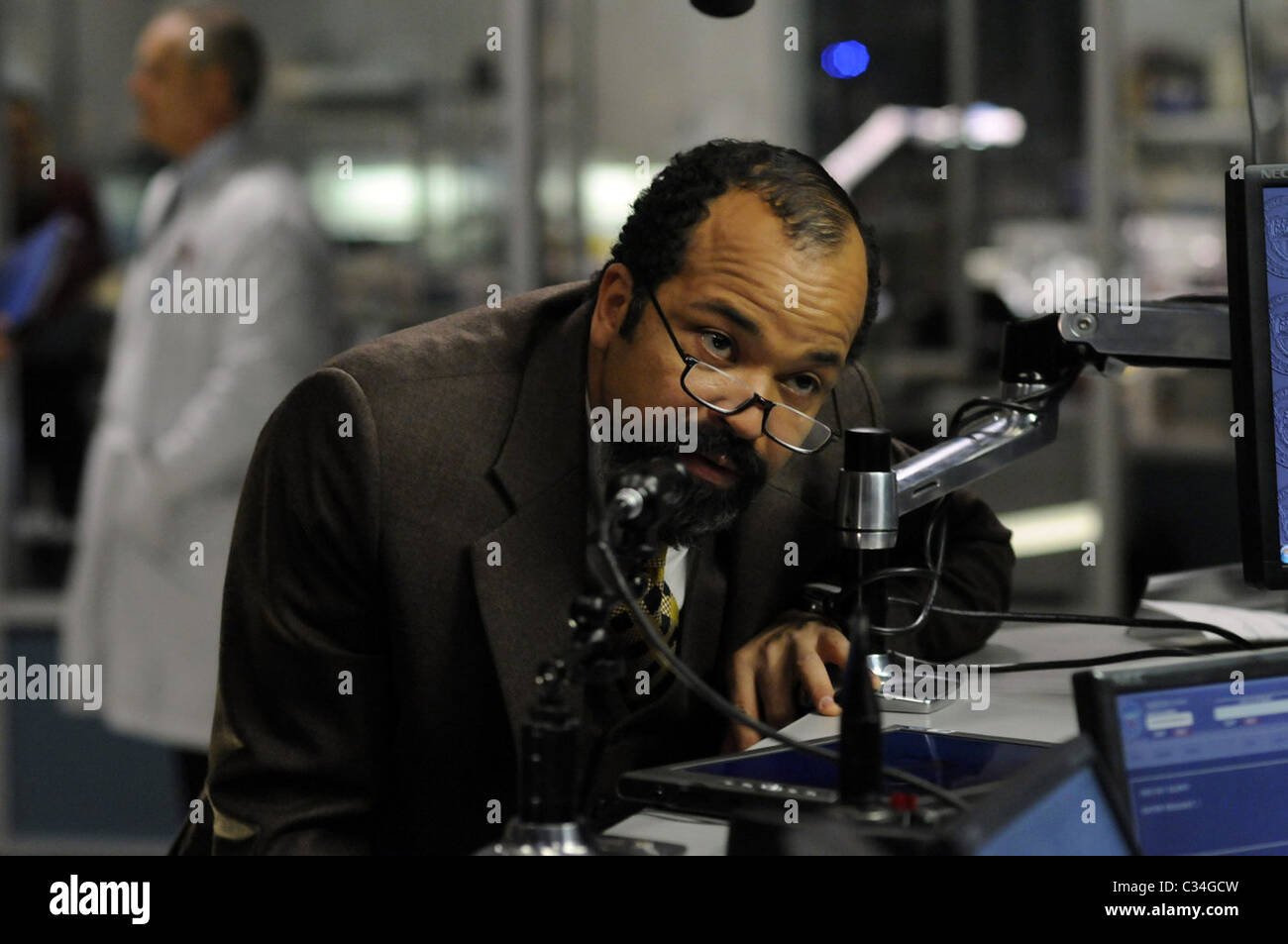 SOURCE CODE (2011) DUNCAN JONES (DIR) JEFFREY WRIGHT 001 MOVIESTORE ...