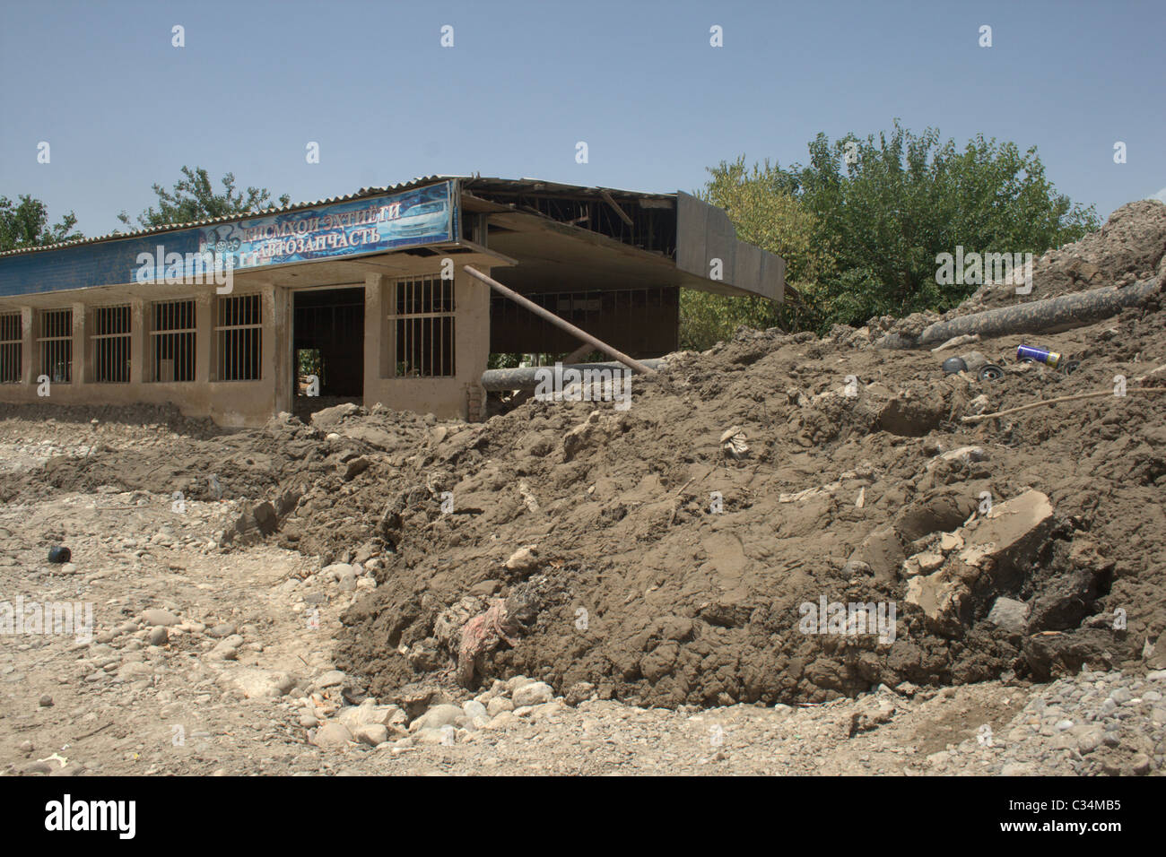 Debris disaster 2010 hi-res stock photography and images - Alamy