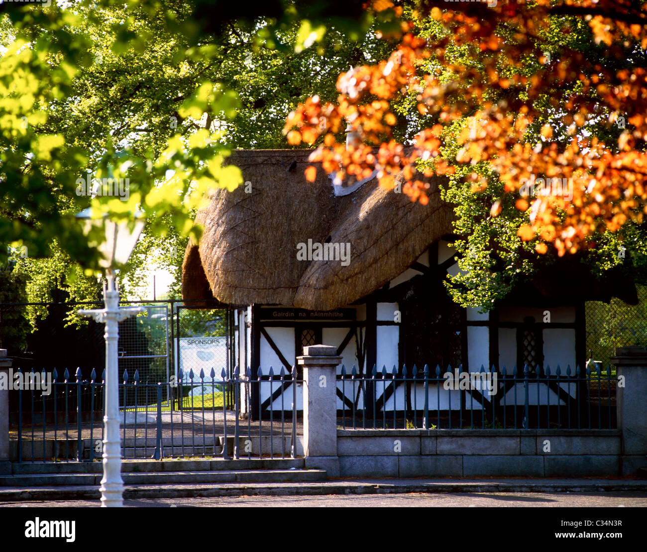 Dublin, Co Dublin, Phoenix Park, Zoo Entrance Stock Photo - Alamy