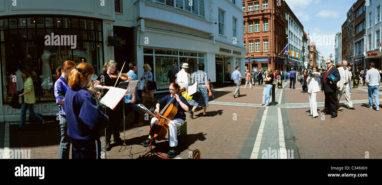 Grafton street busker hi-res stock photography and images - Alamy