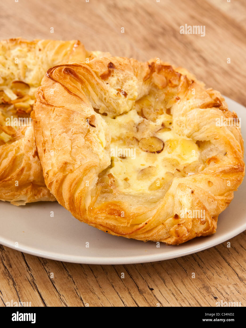 Fresh pastry cakes Stock Photo - Alamy