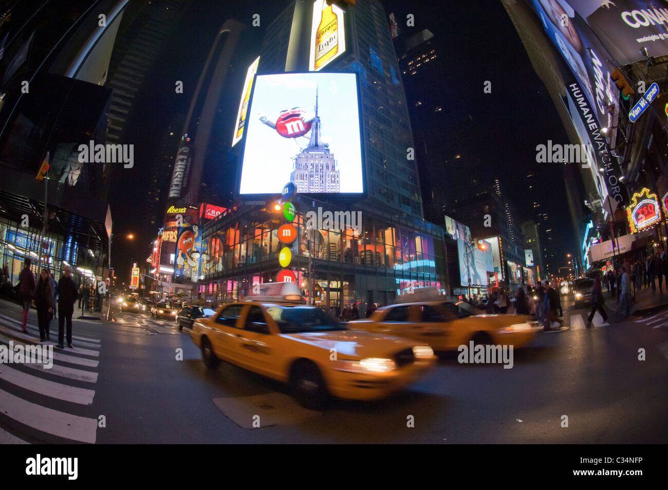 M&m logo hi-res stock photography and images - Alamy