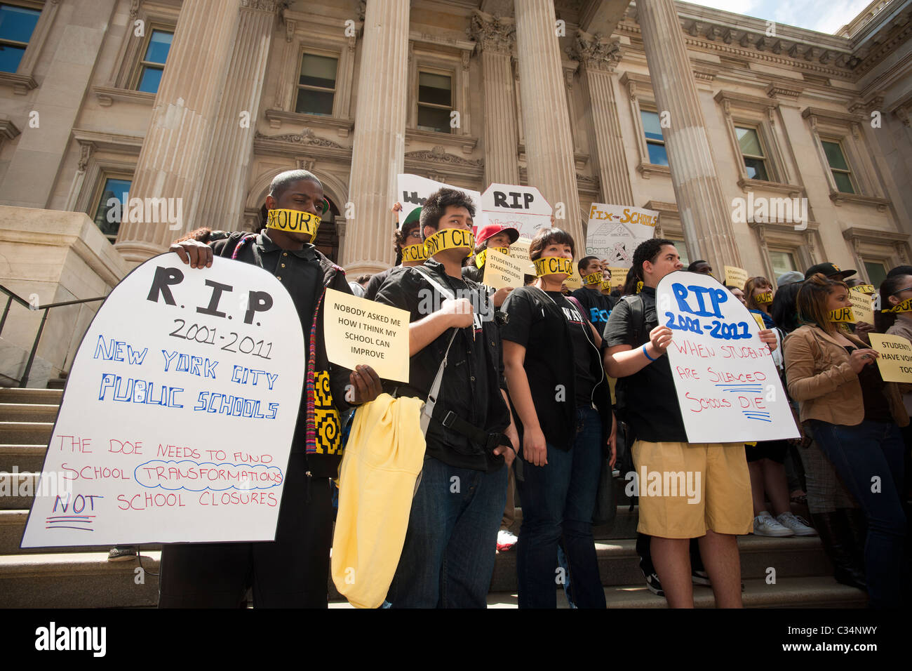 Free education protest hi-res stock photography and images - Alamy