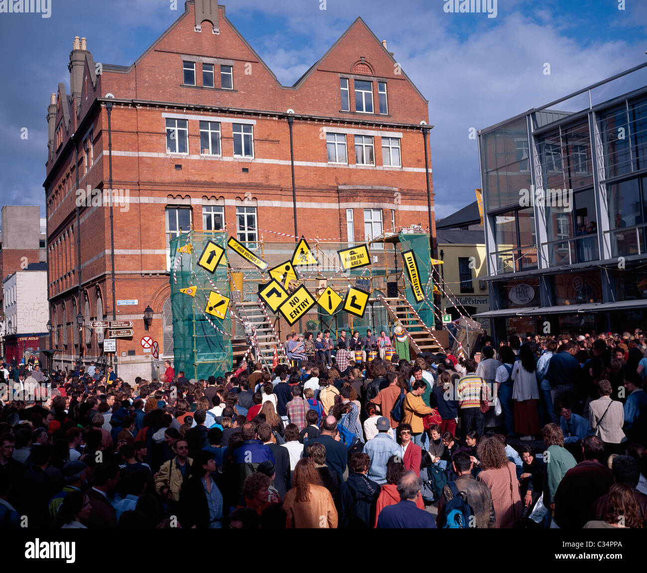 Dublin,Co Dublin,Ireland;Crowd Of People In Temple Bar Stock Photo - Alamy