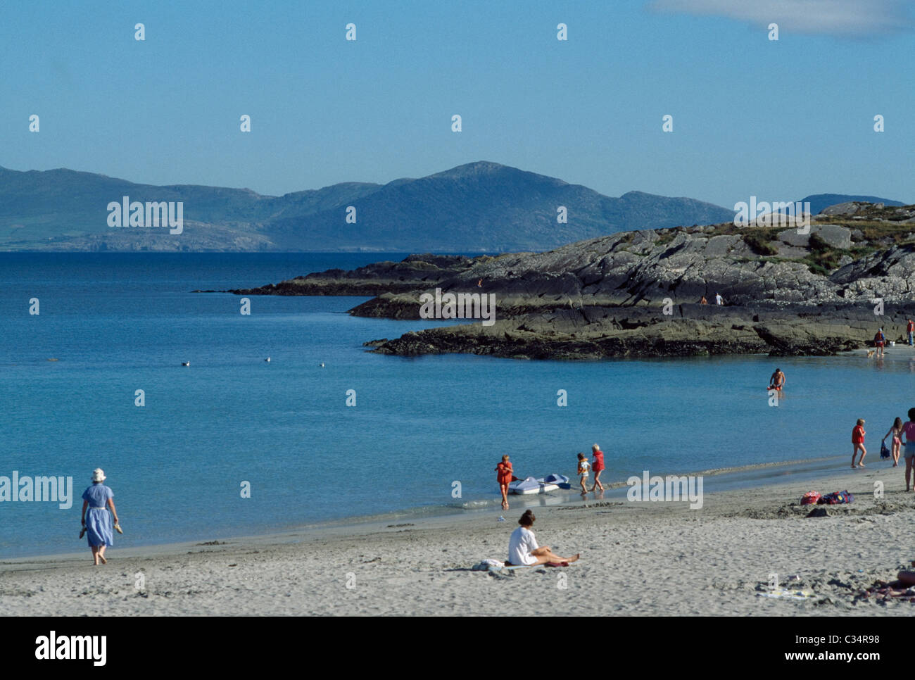 Co Kerry,Ireland;Tourists On A Beach Stock Photo - Alamy