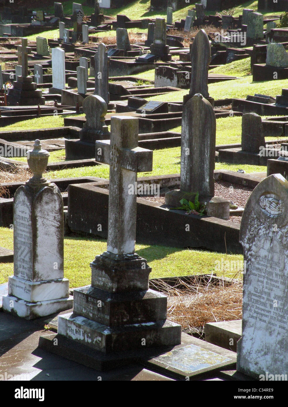 Cemetery gravestones burial hi-res stock photography and images - Alamy