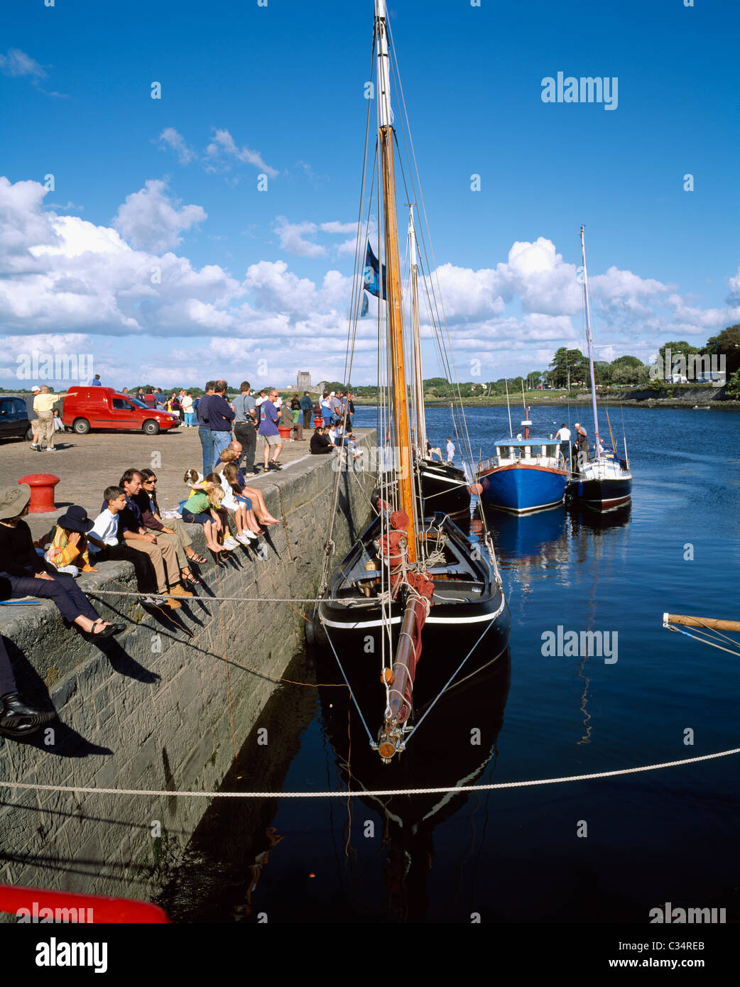 Galway docks hi-res stock photography and images - Alamy