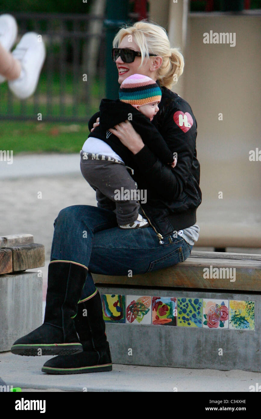 Gwen Stefani plays with Zuma Rossdale in a Beverly Hills park Los ...