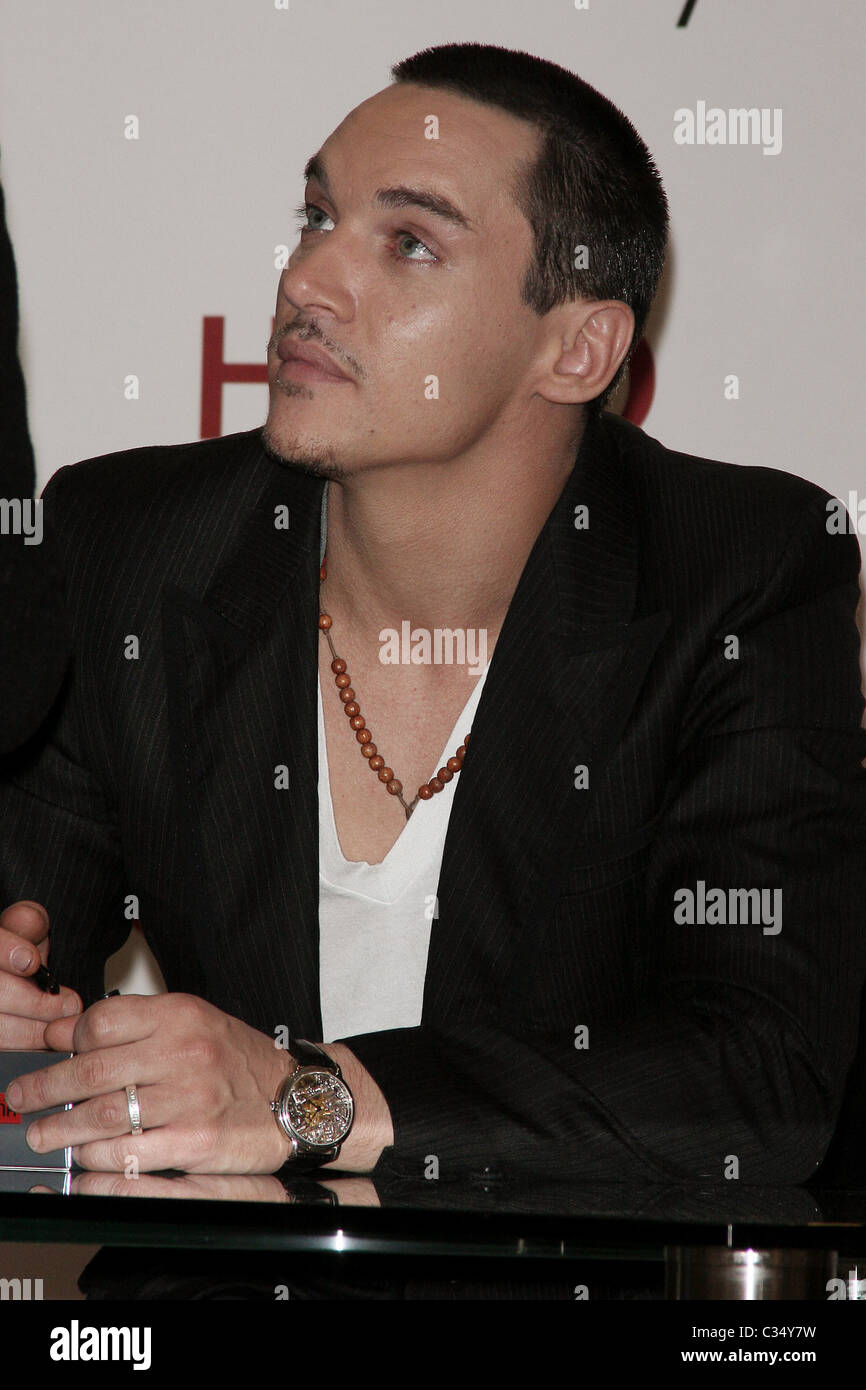 Jonathan Rhys Meyers launches the new fragrance by Hugo Boss: Boss ...