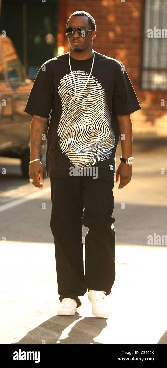 Sean Combs aka P Diddy leaving a medical building in Beverly Hills Los ...