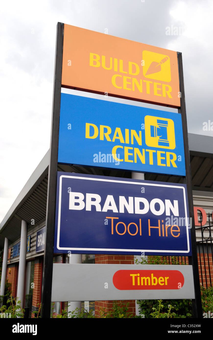 Build Center builder’s merchants signs Stock Photo - Alamy