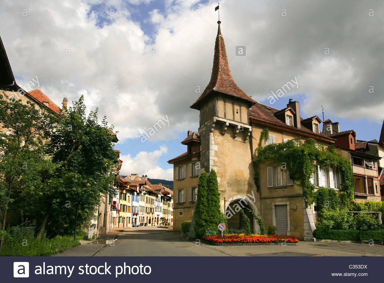 Landeron High Resolution Stock Photography and Images - Alamy