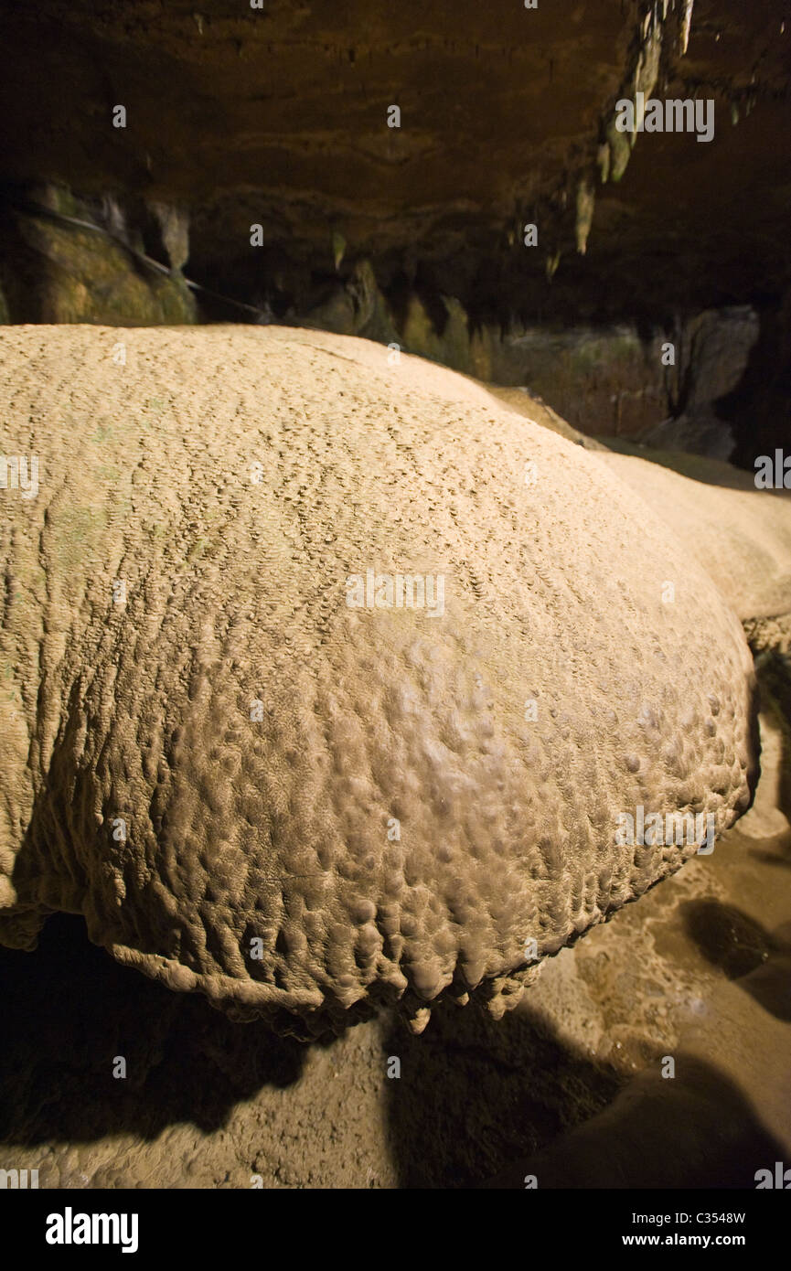 Ingleborough Cave, Clapham, North Yorkshire Dales Stock Photo - Alamy