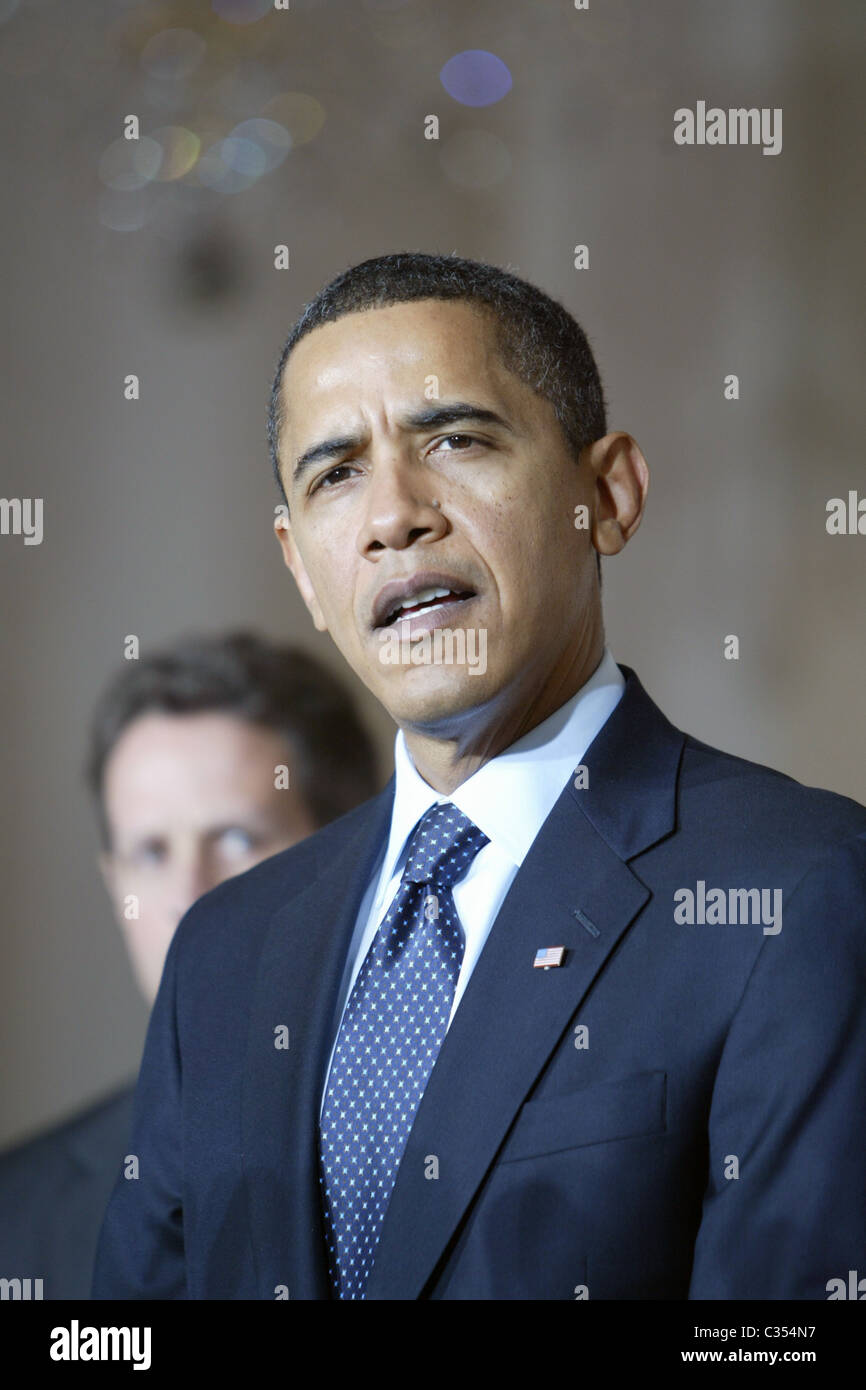 U.S. President Barack Obama and Treasury Secretary Timothy Geithner ...