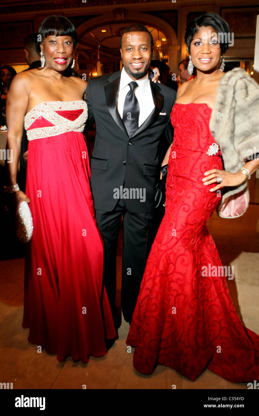 Joyce Jackson, Torian Robinson and Jocelyn Taylor 5th Annual Grace in ...