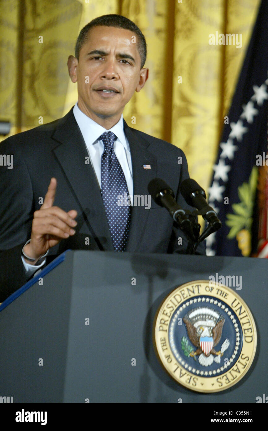 President Barack Obama signs the State Children's Health Insurance ...