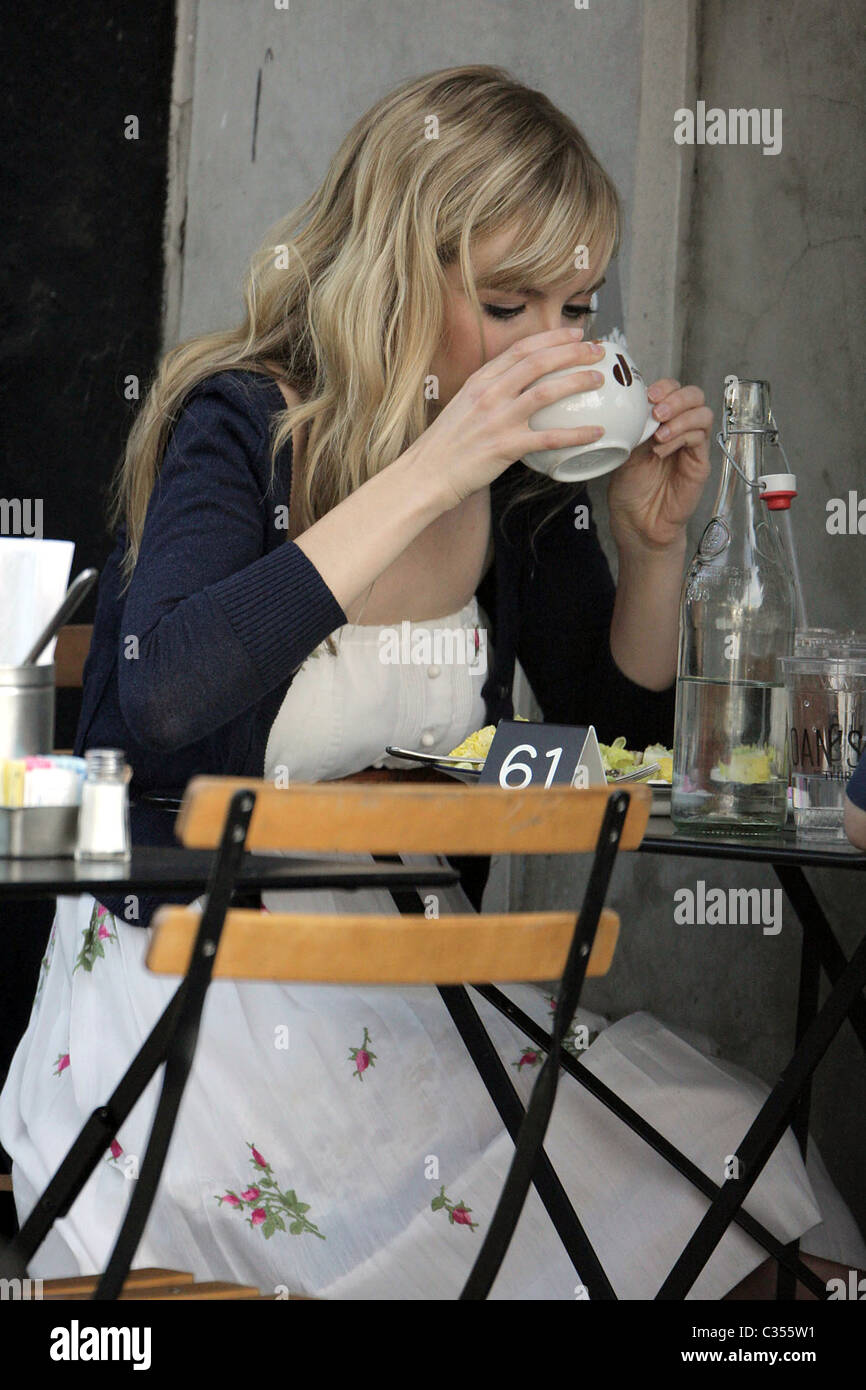 Amanda richards hi-res stock photography and images - Alamy