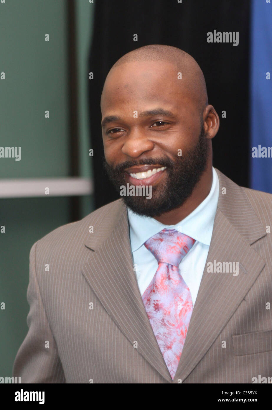 New york giants r w mcquarters hi-res stock photography and images - Alamy