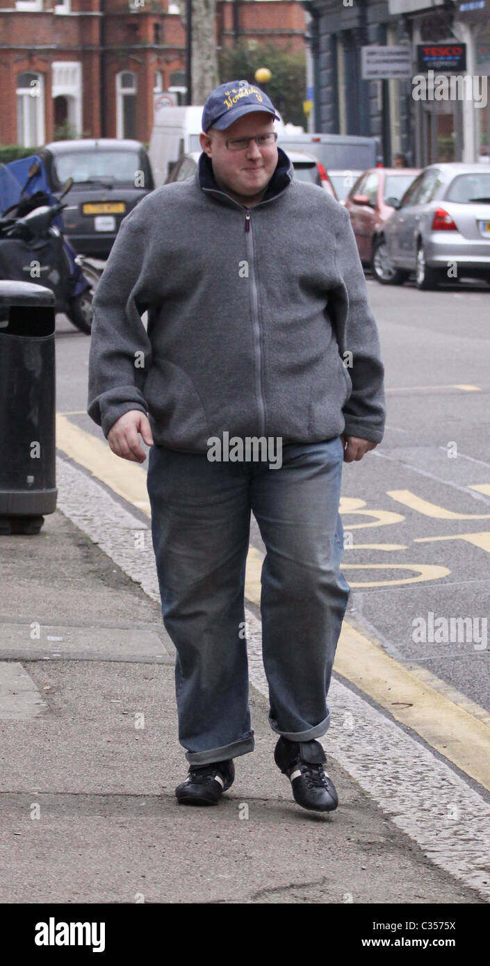 British comedy actor Matt Lucas returning into David Walliams' car ...