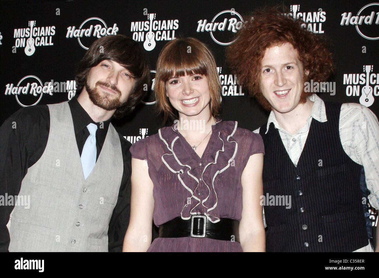 Heather Robb and James Smith of The Spring Standards The 5th annual ...