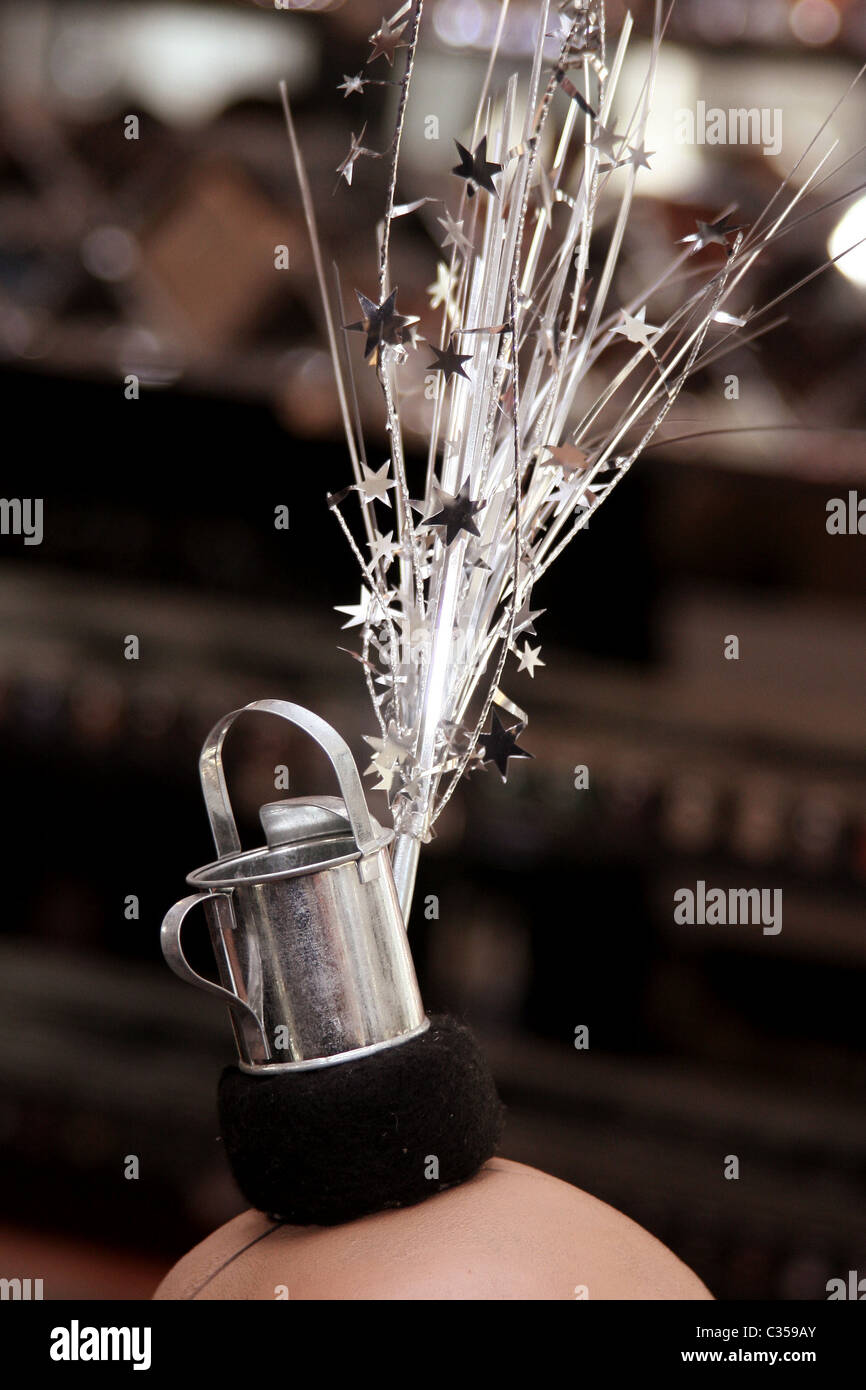 Ongina, winner of the MAC Viva Glam challenge on RuPaul's Drag Race ...