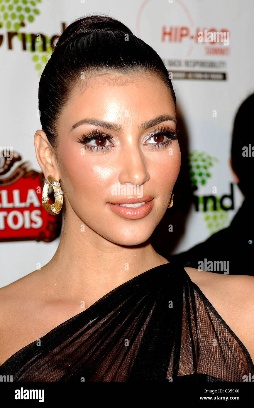Kim kardashian stella artois presents hi-res stock photography and ...