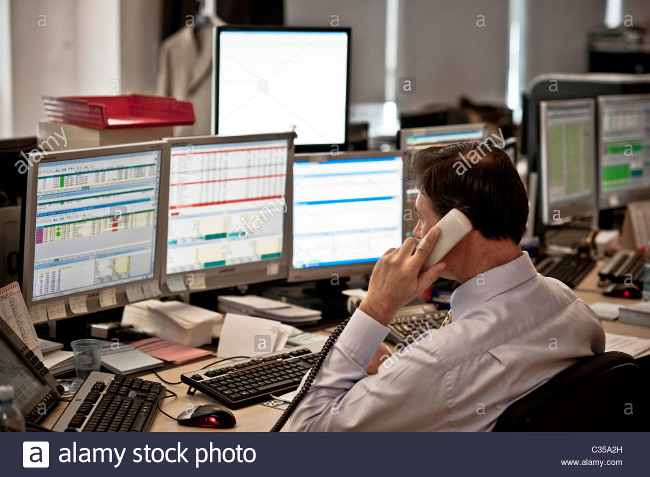 Office Trading Floor High Resolution Stock Photography and Images - Alamy
