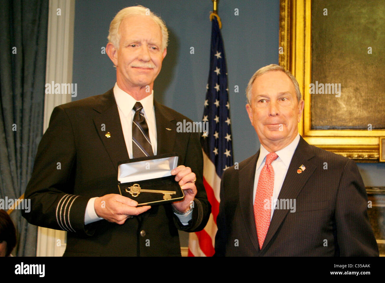 Pilot Chesley B. Sullenberger and Mayor Michael Bloomberg Pilot Chesley ...