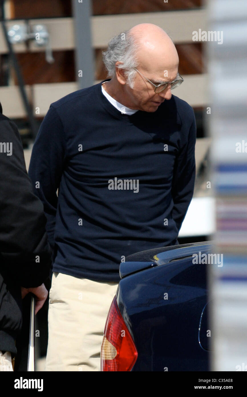 Larry David On set during the filming of 'Curb Your Enthusiasm' Los ...