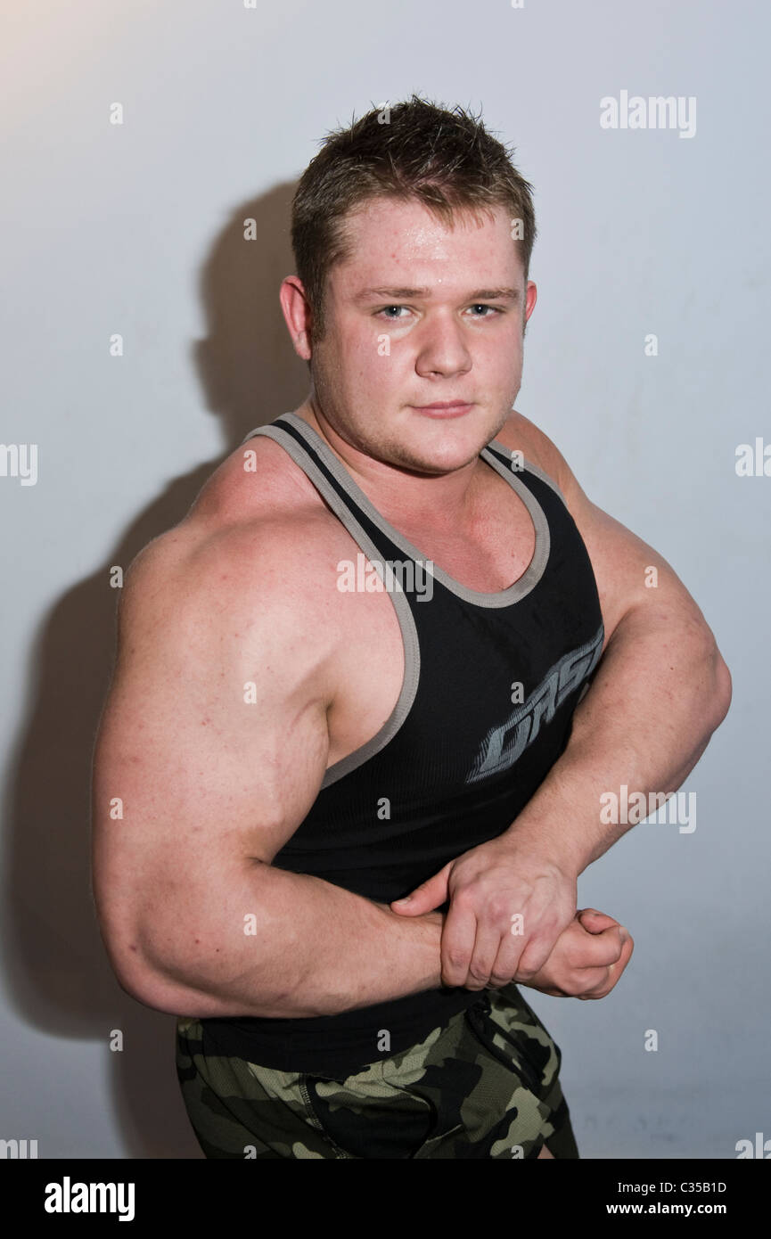 Welsh bodybuilder Rhys Evans pictured in a Cardiff gym Stock Photo - Alamy