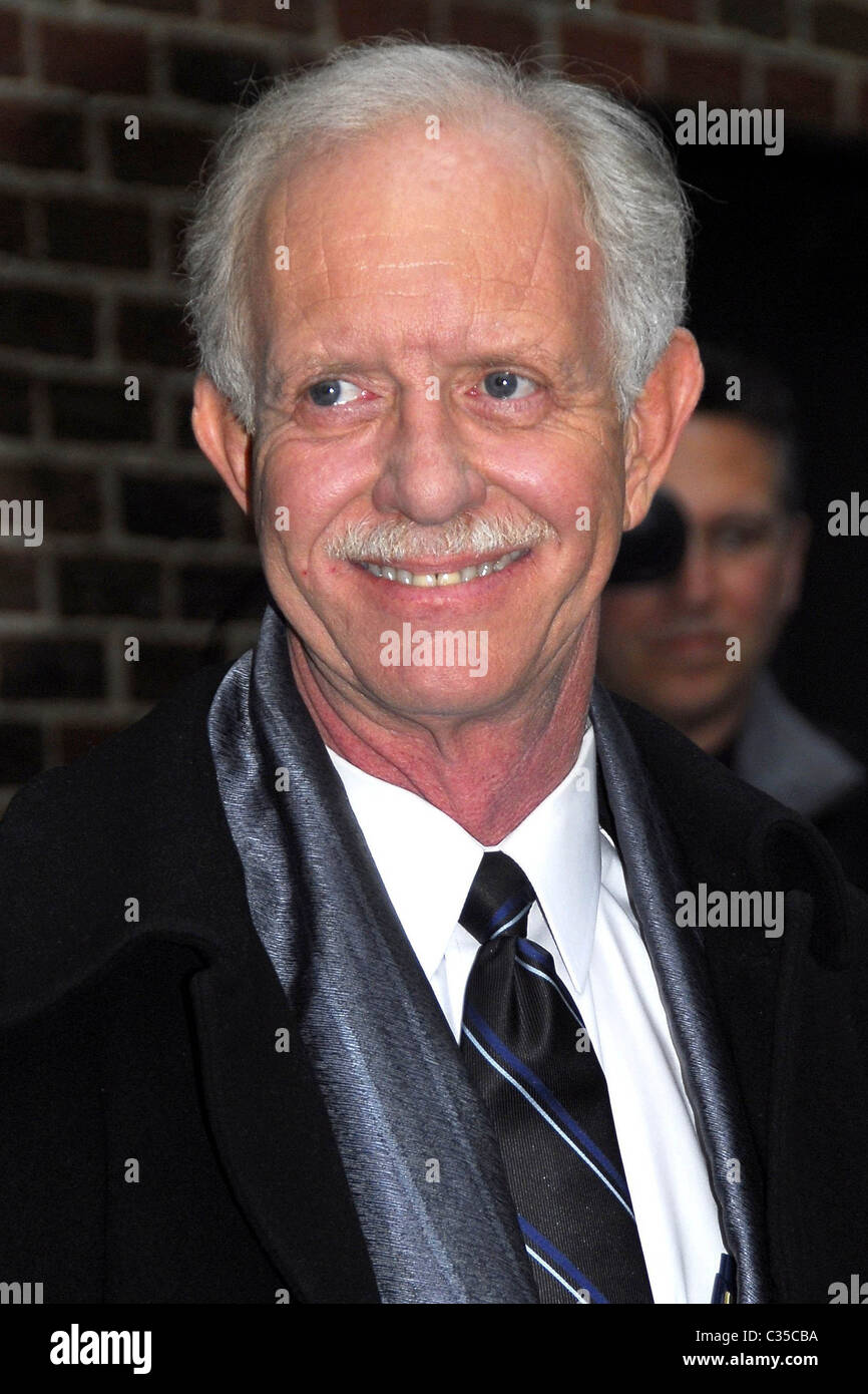 Captain Chelsey 'Sully' Sullenberger outside the Ed Sullivan Theater ...