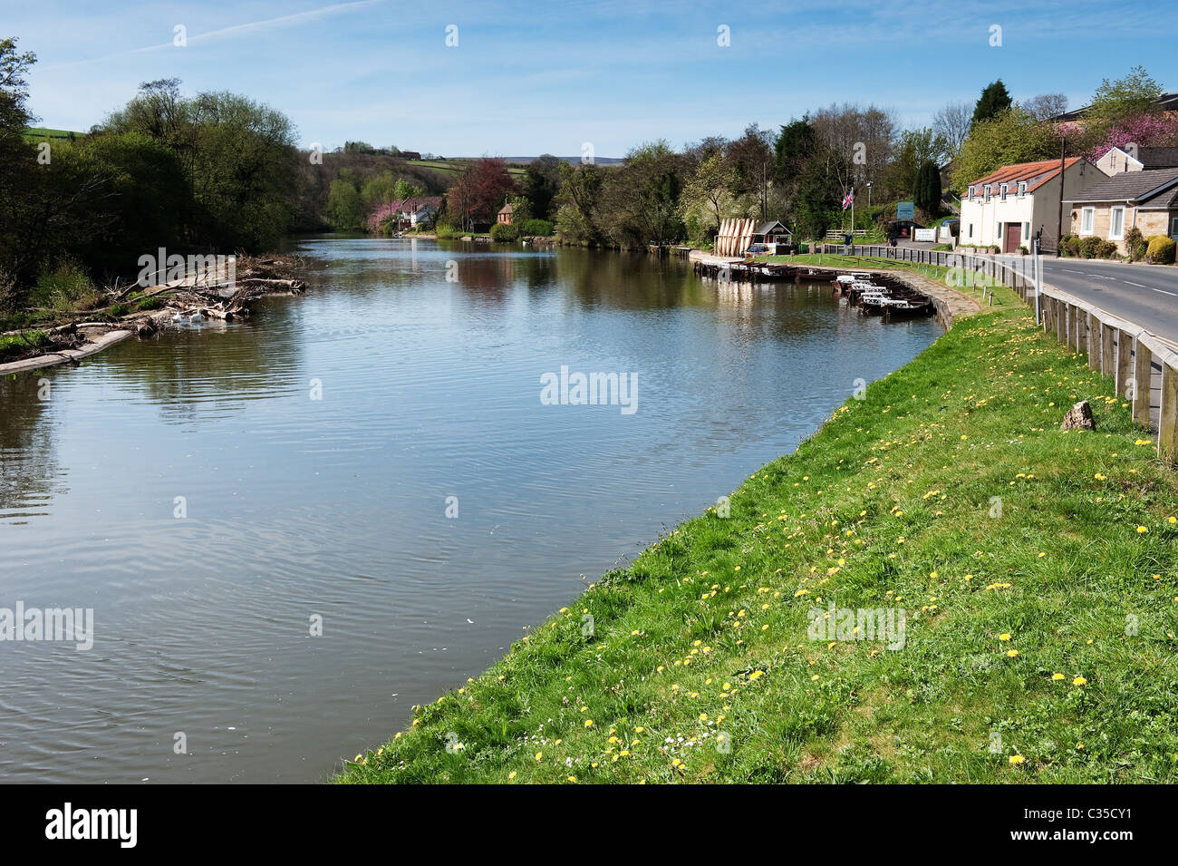 Ruswarp hi-res stock photography and images - Alamy